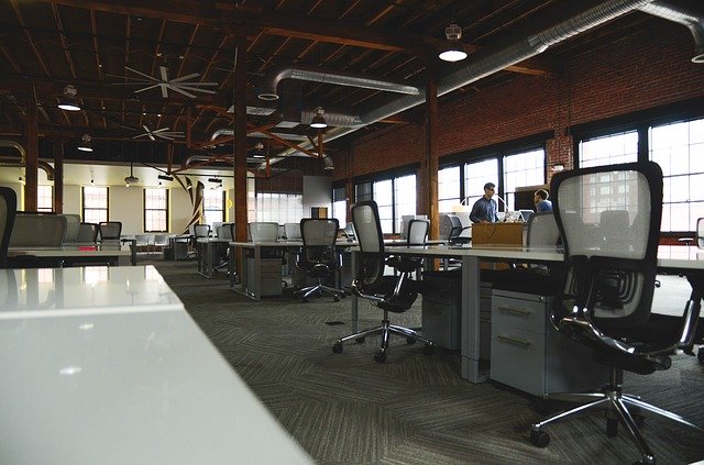 How to reduce back pain and back injuries in the workplace | HSE Network